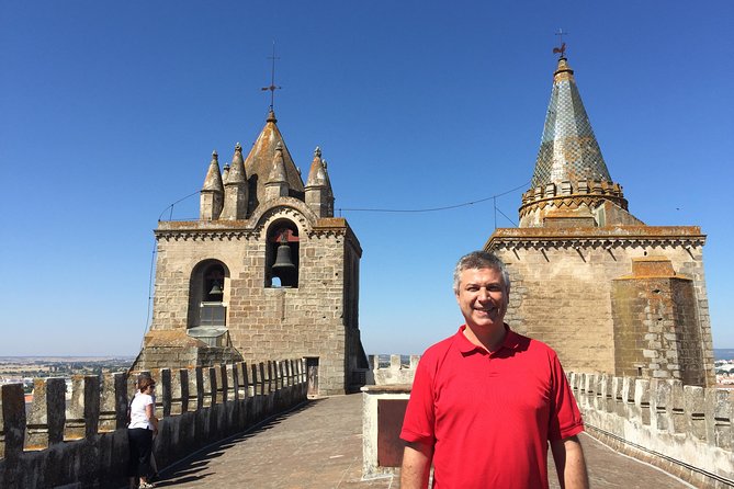 Full Day Private Tour in Évora and Arraiolos - Discovering Évora: A City Steeped in Antiquity
