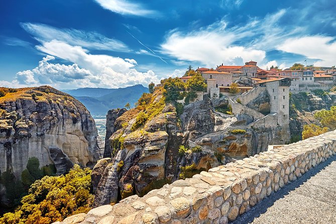 Full-Day Trip to Meteora from Thessaloniki - The Itinerary: What to Expect from Sunrise to Sunset