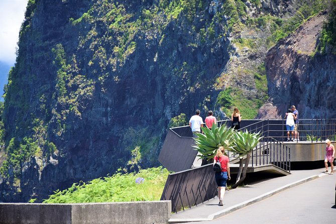 Go West - The most popular tour - Introduction to the "Go West" Tour