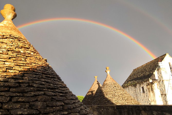 GPS Self guide Locorotondo+Alberobello + tasting in the vineyard - Vineyard Tasting & Terrazzamenti Sirose