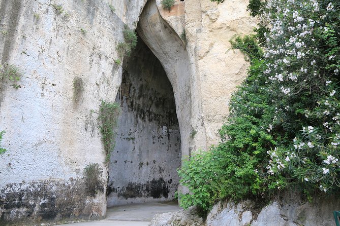 Group guided tour of the archaeological park of Neapolis - Exploring the Itinerary: A Detailed Walkthrough