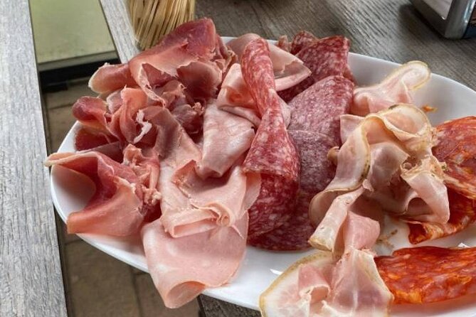 Guided E-bike Tour in Bologna with aperitif - An In-Depth Look at the Bologna E-bike Tour