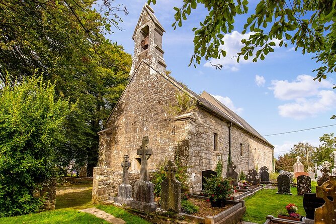 Guided eBike Tour - Killaloe and the Lough Derg Shore - Discovering Lough Derg and Killaloe on Two Wheels