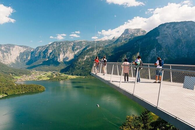 Guided excursion to Hallstatt in the Salzkammergut from Vienna - A Day of Stunning Views and Cultural Highlights
