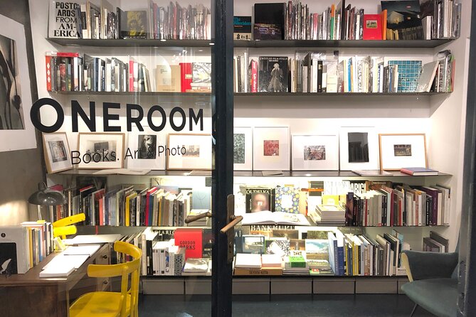 Guided Shared Experience on ONEROOM Books - What the Experience Offers
