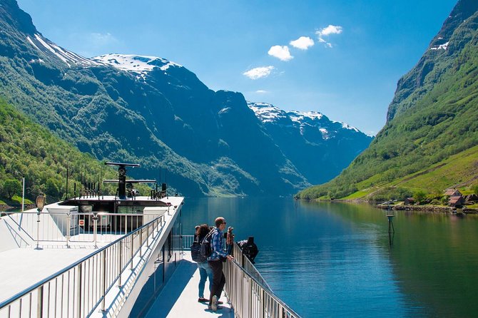 Guided tour - Viking Village, Nærøyfjord Cruise and Flåm Railway - An In-Depth Look at the Tour Itinerary
