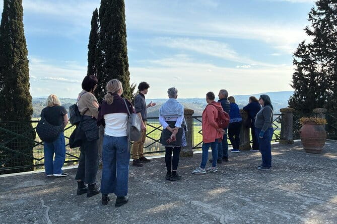 Guided tour with wine tasting and local organic products - A Deep Dive into the Experience