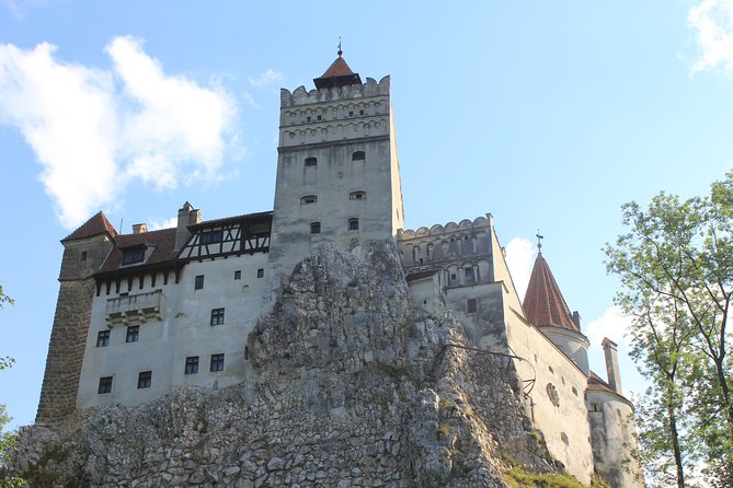 Guided visit in Spanish to the Castle of Dracula in Bran (native Spanish guide). - The Experience: A Closer Look at the Tour