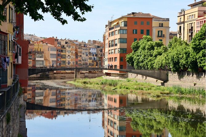 Guided Walking Tour in Girona - Key Points