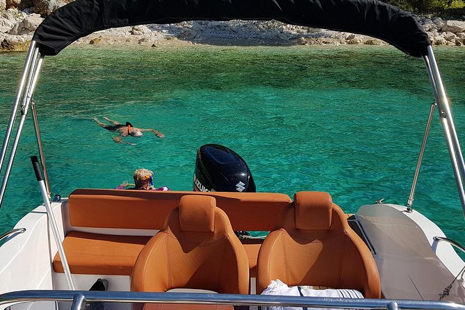 Half-Day Best Beaches & Bays Private Speed Boat Tour - Why You’ll Love the Features