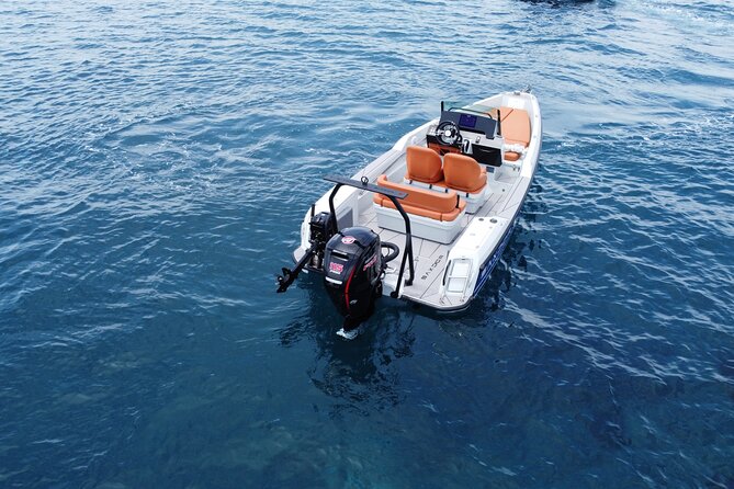 Half Day Saxdor Boat Rental in Santorini - Discovering Santorini from the Water: What to Expect