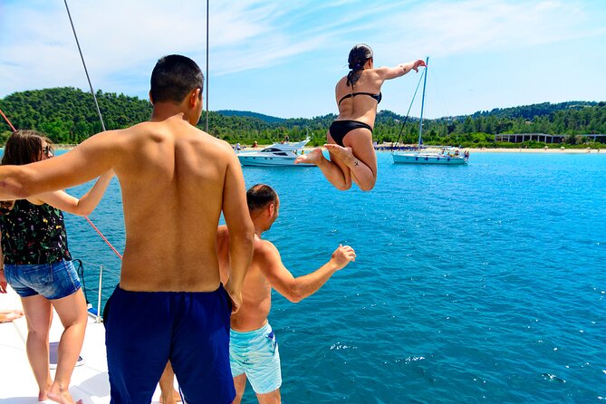 Half Sailing Cruise to secret bays (5 hours) - Who Should Consider This Tour?