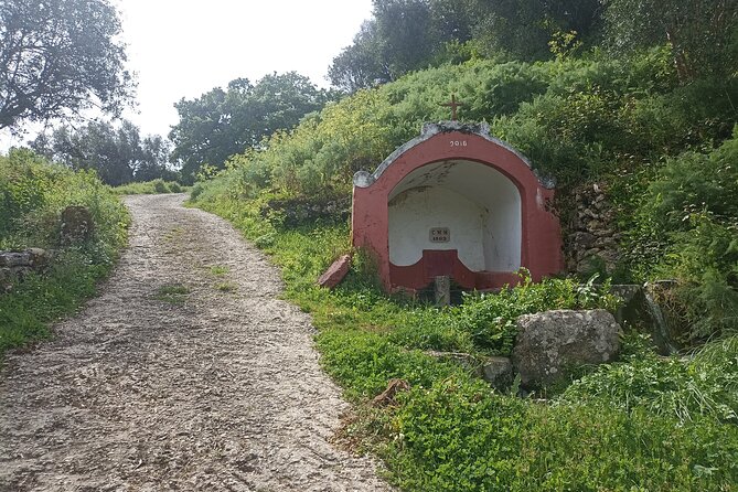 Hike & Wine Ericeira - An Authentic Blend of Scenery, History, and Flavour