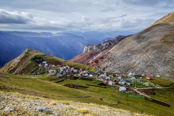 Hiking between Bosnia and Herzegovina - What’s Included and What’s Not?