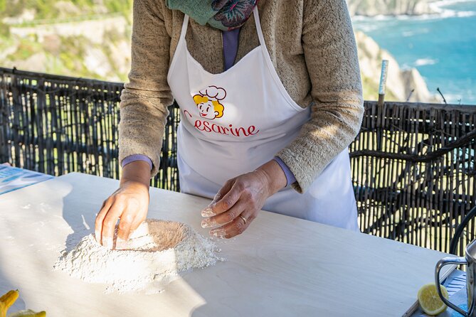 Home Cooking Class & Meal with a Local in Riomaggiore - The Itinerary – What to Expect