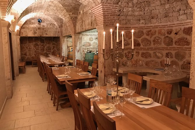 Hvar Wine tasting small group experience - Key Points