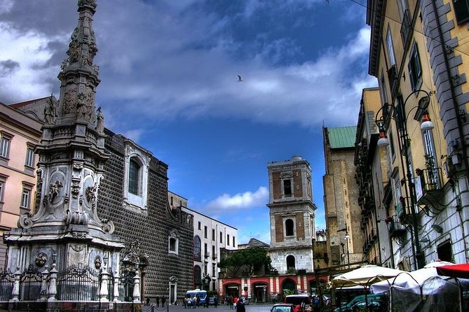 Incredible Naples - walking tour with an expert local guide - Discovering the Royal and Historical Cores