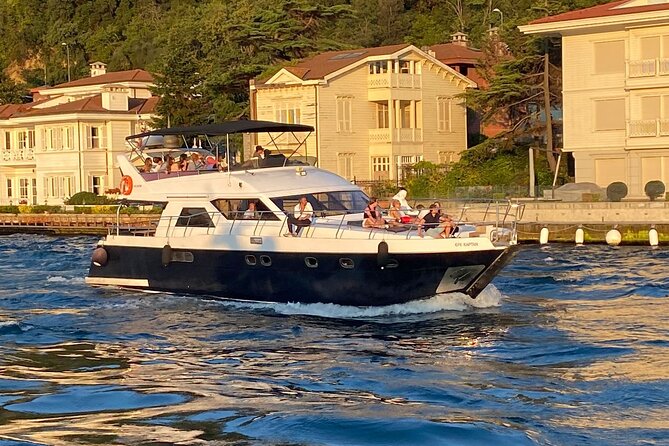Istanbul Bosphorus Morning Yacht Tour with Snacks - Discovering the Bosphorus in Comfort and Style