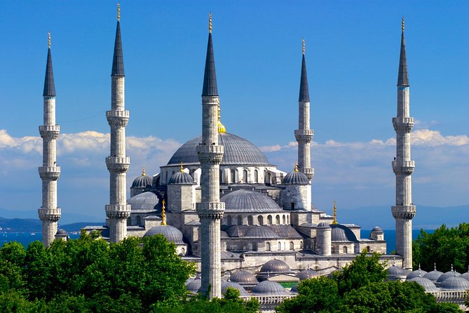 Istanbul Historical Tour with Guide, Lunch and Transfers - How the Tour Unfolds: A Step-by-Step Breakdown