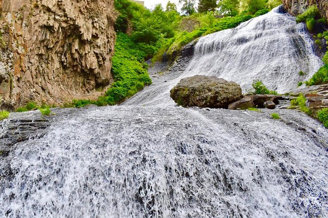 Jermuk(waterfall),Noravank,Wine degustation,Khor Virap - Logistics and Practical Details