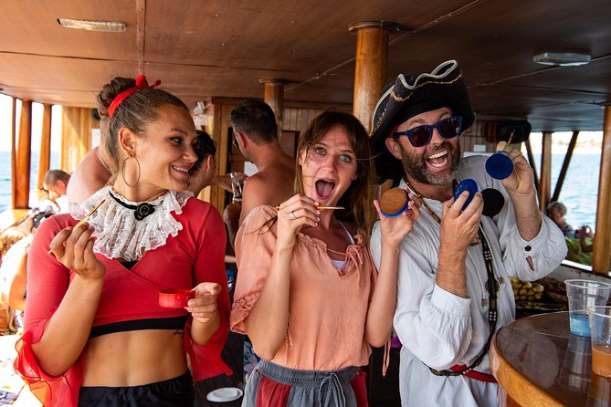 Jolly Roger | Pirates Adventure Cruise - Overview of the Jolly Roger Pirates Adventure Cruise