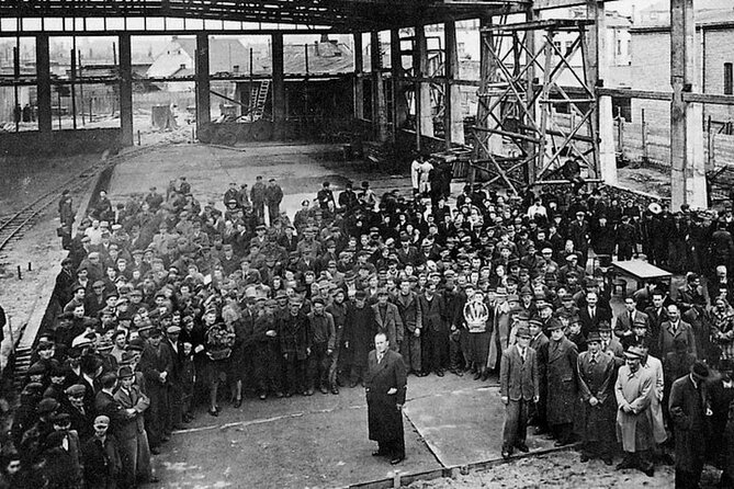 Krakow: Schindler's Factory  Guided Tour & Skip The Line Ticket - A Nearly Complete Look at Oskar Schindler’s Factory