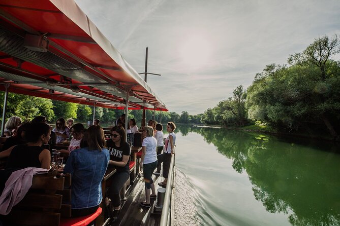 Kupa River Cruise in the Traditional itna laa boat in Karlovac - Exploring the Itinerary: What to Expect
