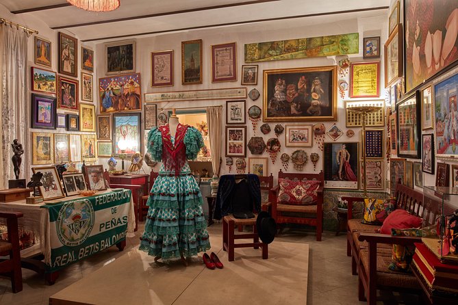 "Las Dueñas" Palace ticket + Audioguide - The Experience: A Close Look at Las Dueñas