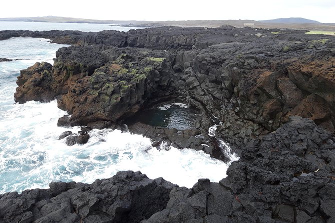 Lava, Craters and Hot Springs Private Tour - Exploring the Icelandic Volcanoes and Hot Springs