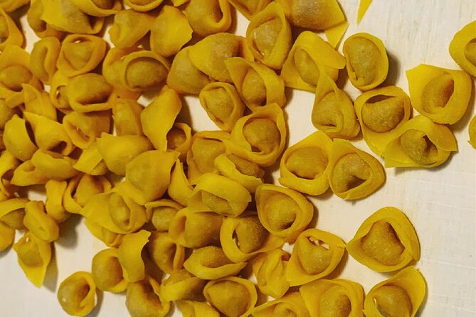 Learn & Eat: fresh pasta masterclass and meal in a local's home - Exploring the Experience in Detail