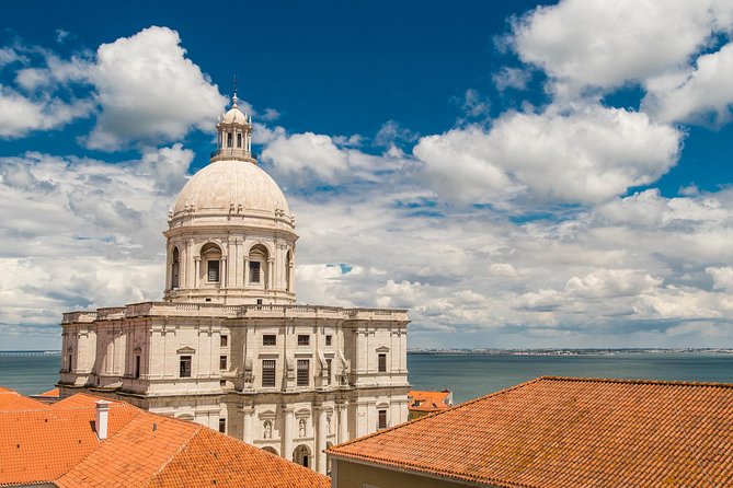 Lisbon Photography Masterclass - Private Photography Lesson - Exploring Lisbon through Your Lens
