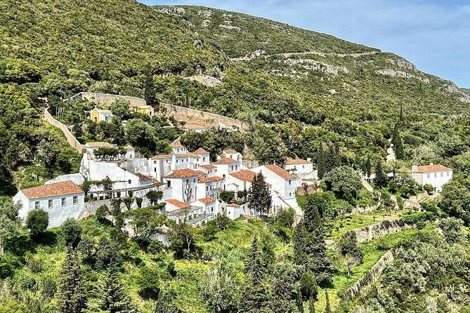 Lisbon Tour to Setúbal, Mountains and Sea, with Wine Tasting - Touring the Village of Setúbal