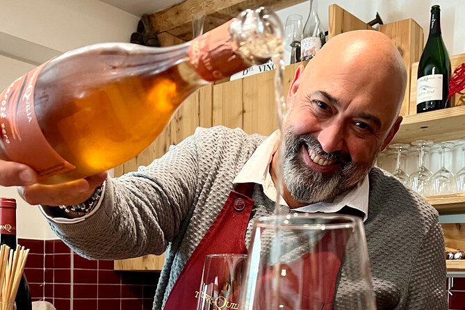 Local wines and traditional balsamic experience - Key Points