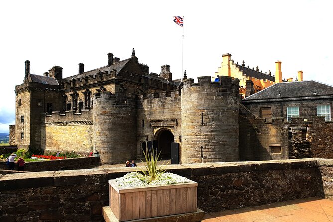 Loch Lomond, Stirling Castle, Distillery Private Tour - Key Points