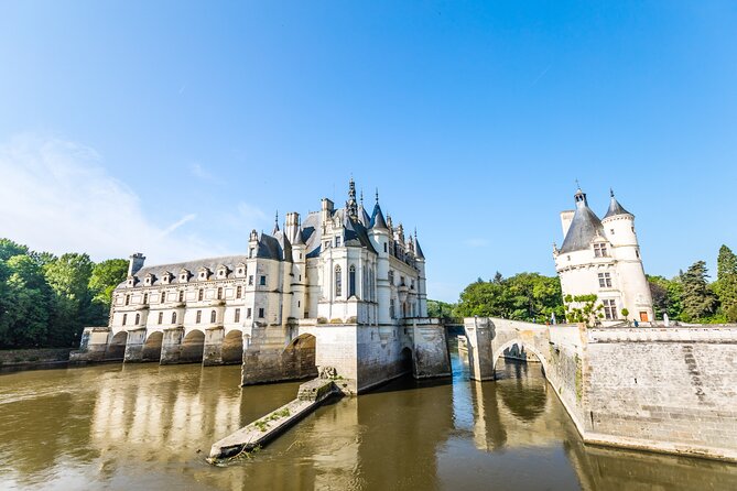 Loire Valley Castles Guided Tour with Transportation from Paris - Key Points