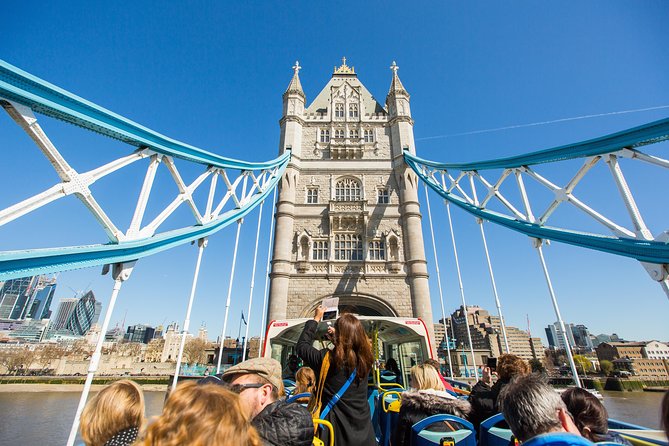 London Tootbus Hop on Hop off Bus Tour and Thames River Cruise - Key Points