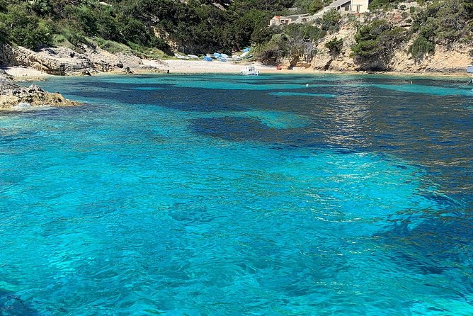 Luxury Blue Cave & 5 Islands Tour from Split - Key Points