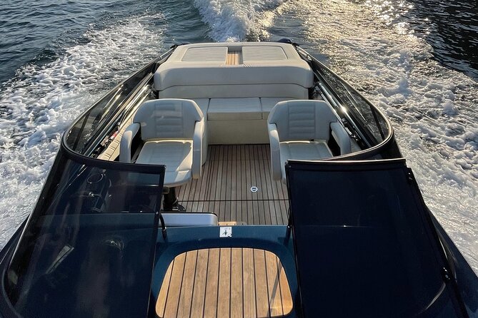 Luxury Boat Tour on Lake Como - Key Points