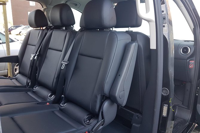Luxury Minivan from Charleroi airport to the city of Ghent - What You Can Expect from This Private Transfer