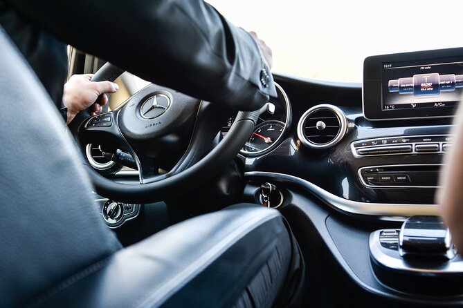 Luxury private transfer: Split airport to Split - Key Points