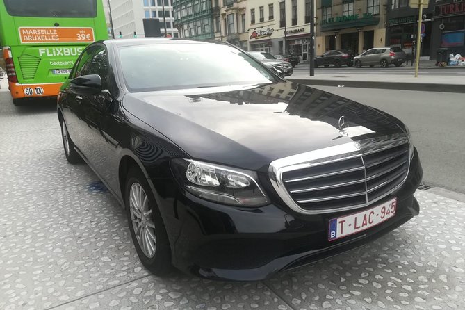 Luxury vehicle from Charleroi airport to the city of Brussels - The Experience in Detail