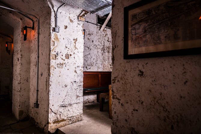 Luxury Whisky Tasting in Edinburgh's Underground Vaults - An Intimate Journey into Edinburgh’s Whiskey World