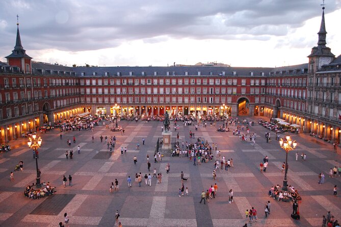 Madrids History, Bites & Sips  An Intimate Tour Since 2018 - An Engaging Introduction to Madrid’s Old Town