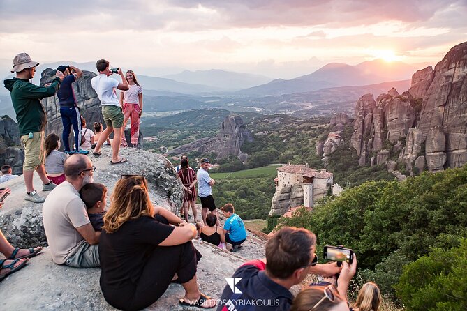 Majestic Sunset Meteora Tour with Local Guide - The Sunset Viewpoint