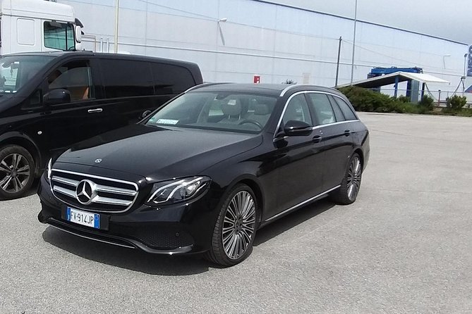 Malaga Airport (AGP) to Marbella - Round-Trip Private Transfer - Key Points