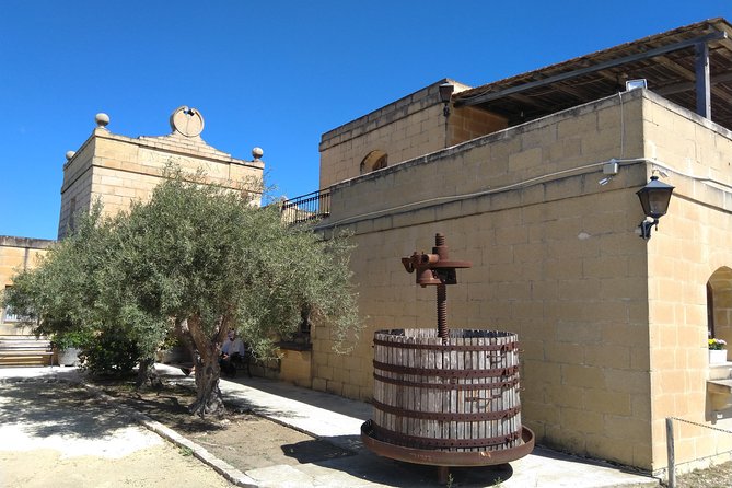 Malta Private tour: 5hr Mosta Dome, Mdina, Dingli Cliff's & Blue Grotto - Introduction to the Tour Experience