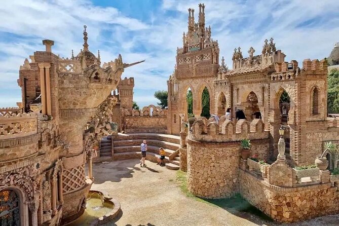 Marbella and Mijas Day Tour and Puerto Banus and Benalmadena - Starting Point: Colomares Castle – A Creative Tribute to Discovery
