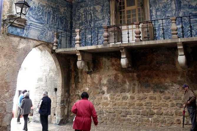 Medieval towns of Óbidos and Alcobaça from Lisbon with Lunch - The Charm of Obidos: Portugal’s Walled Jewel