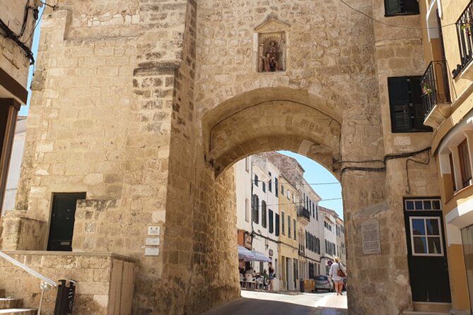 Menorca: Mahon Guided Walking Tour with History & Tastings - An In-Depth Look at the Tour Experience