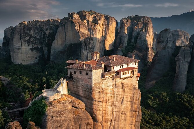Meteora DayTrip English or Spanish, option Lunch by Local agency - Arrival in Kalambaka and the First Impressions